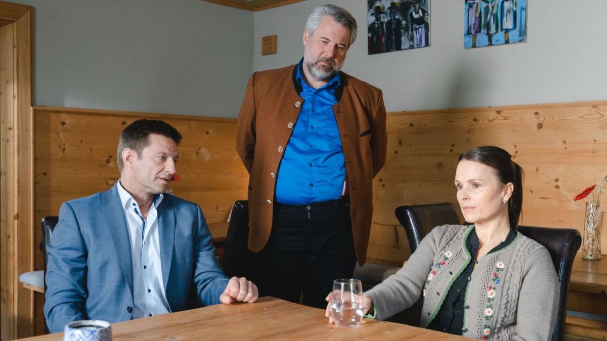 "Die Rosenheim-Cops" vom Dienstag bei ZDF: Wiederholung von Episode 14 ...