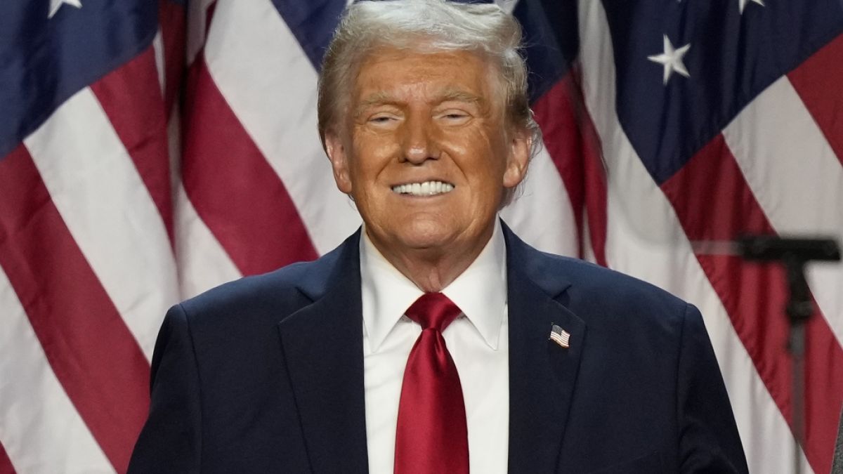Donald Trump Nach Der Melania Krise Sorgt Donald Völlig Hüllenlos Für