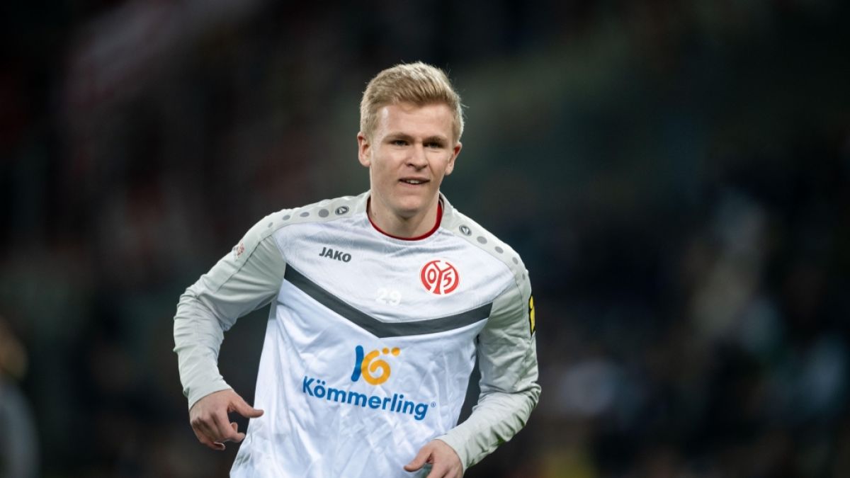 Transferticker Fußball-Bundesliga : Eintracht verpflichtet ...