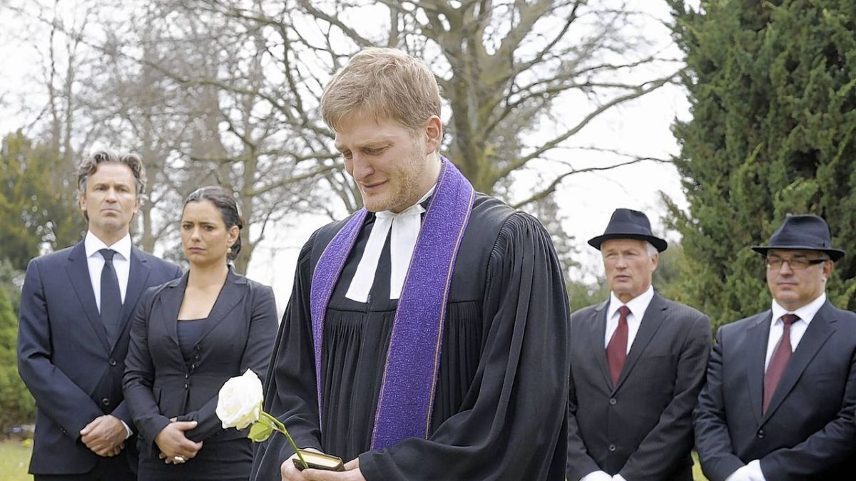 "Rote Rosen" verpasst?: Wiederholung vom Freitag im TV und online | news.de